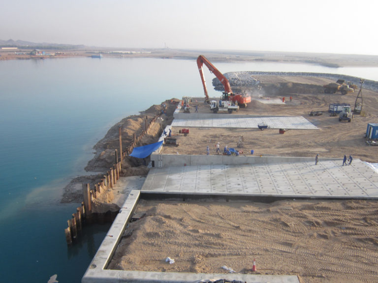 Landside Construction Works for the new Delma Commercial Port, UAE - Salfo